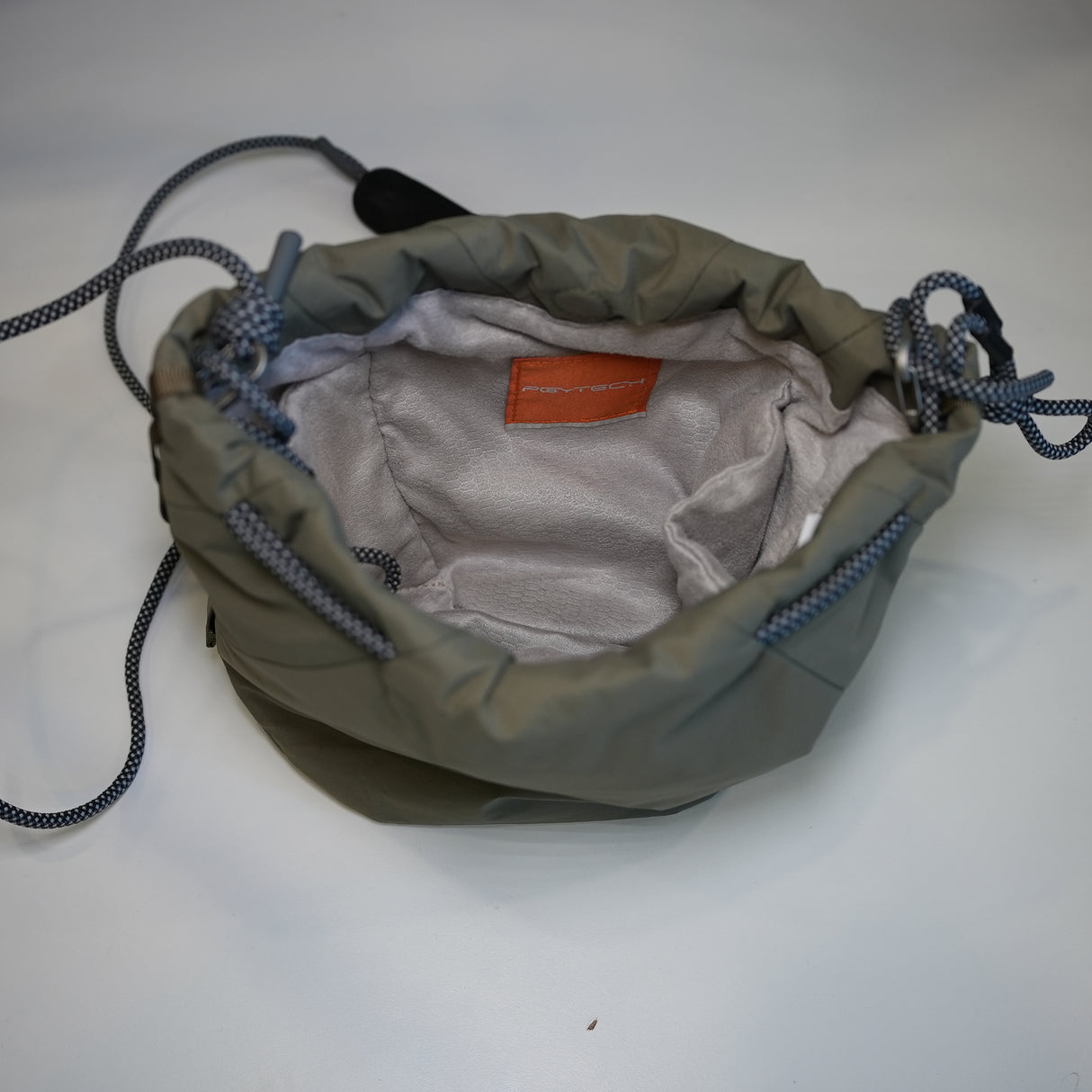 (USED) PGYTech OneGo Drawstring Bag (Forest color) – IMPULSE